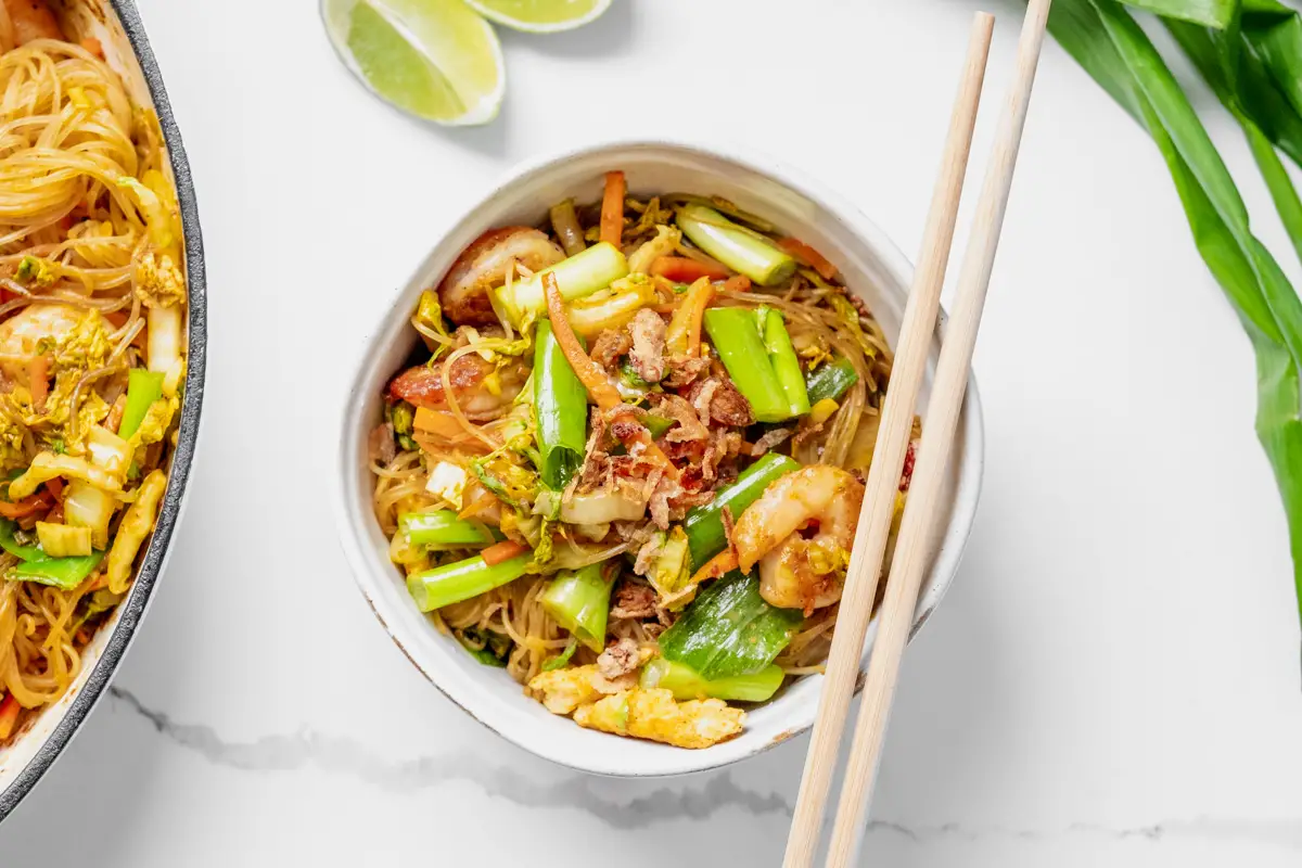 Prawn (Shrimp) Mei Fun - Singapore Rice Noodles - The Dinner App