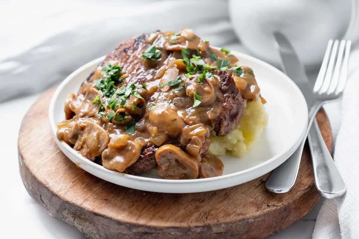 Steak with Mushroom Sauce - The Dinner App
